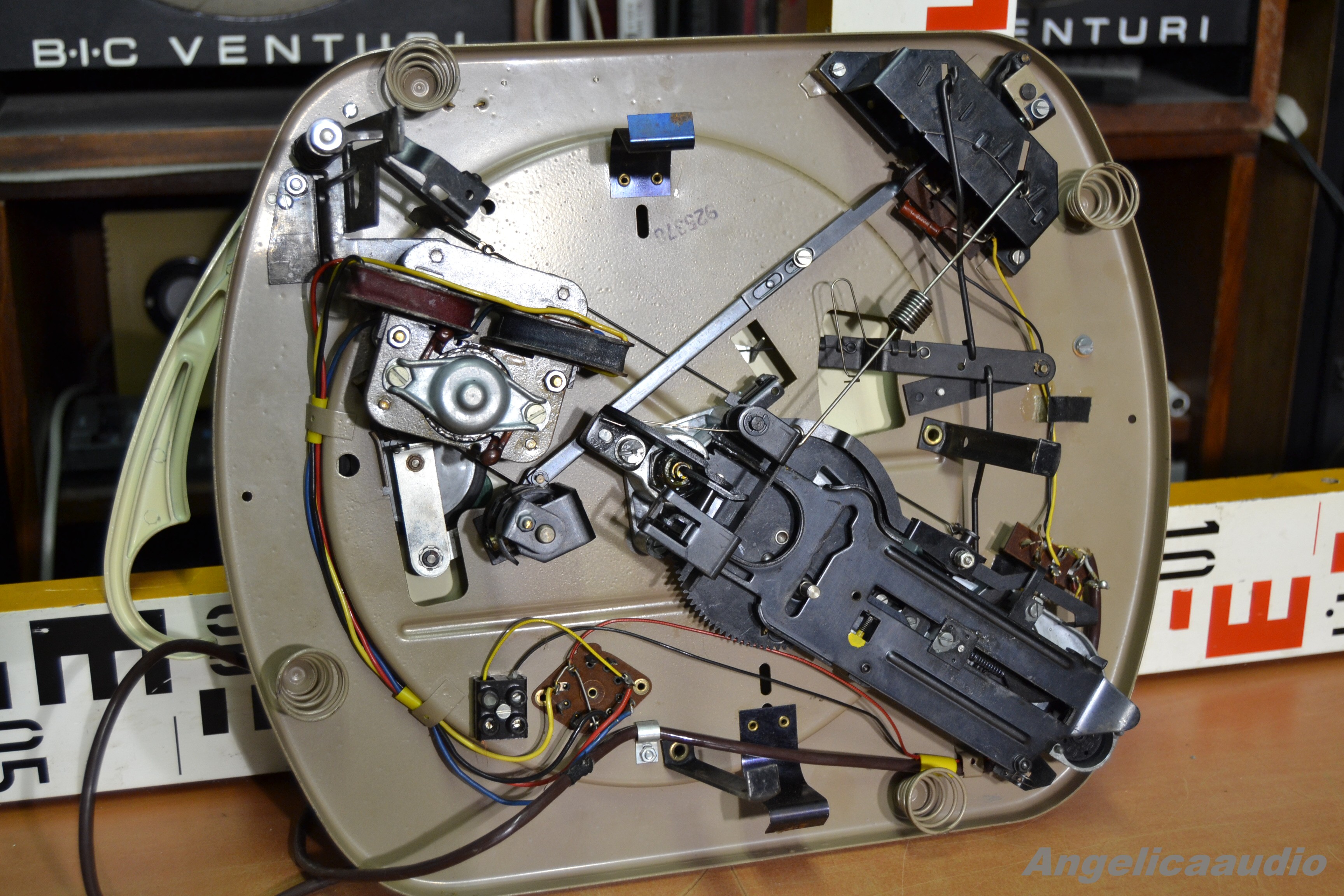 TELEFUNKEN (Motor AEG) – nezkoušeno : Angelicaaudio 1990
