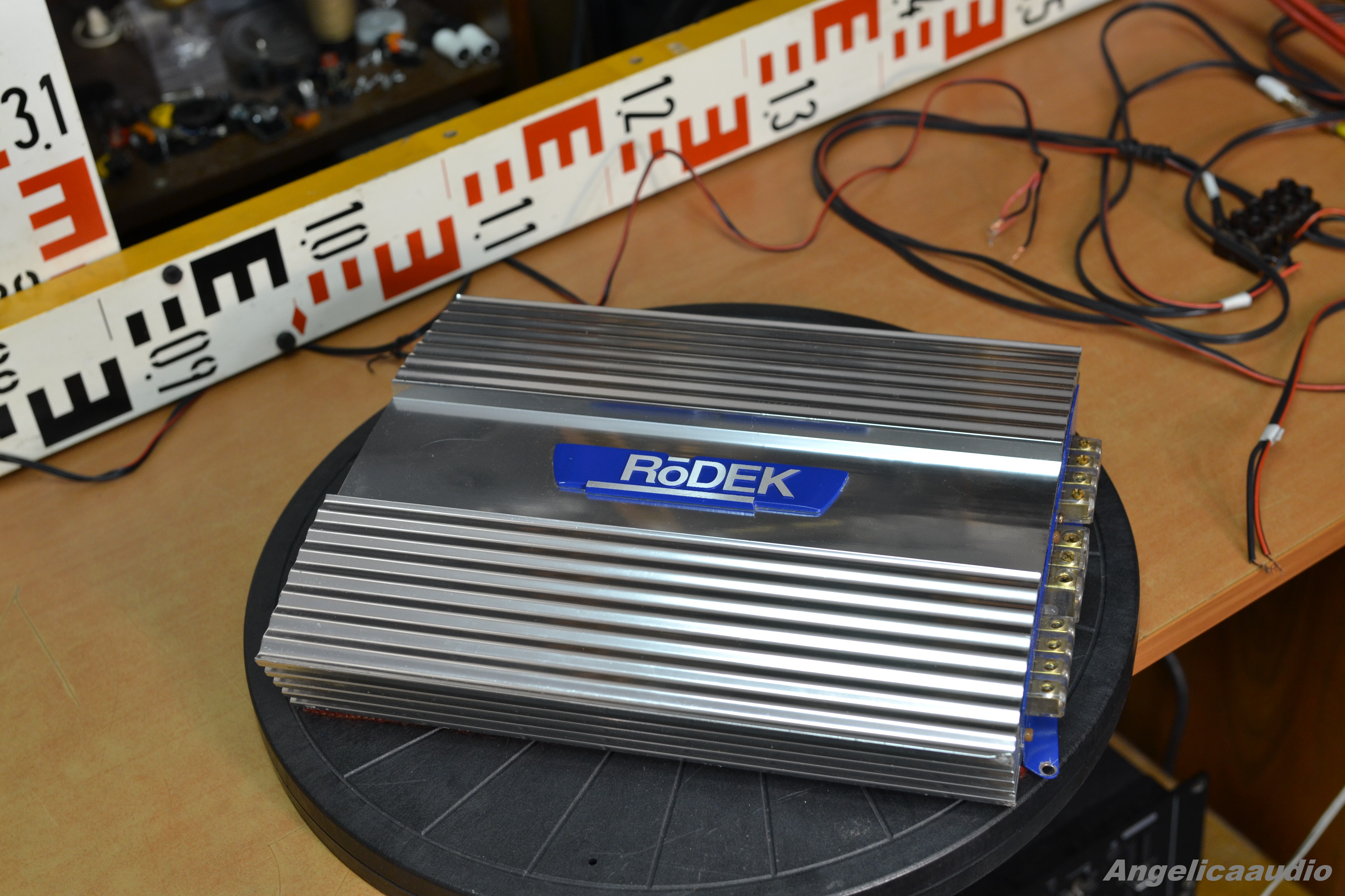 RODEK R480i amplifier : Angelicaaudio 1990